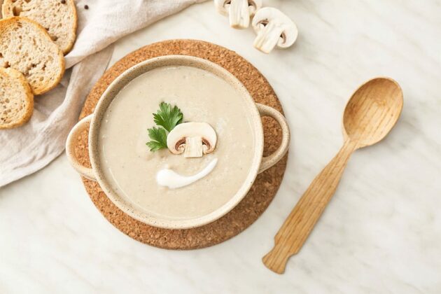 Velouté de champignons au parmesan - cozinium